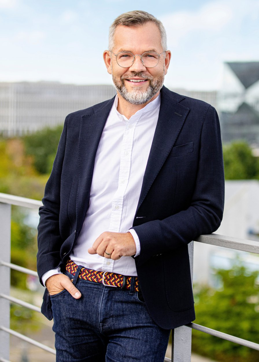 Rebuilding Ukraine Sustainably: Young Visions from Europe / Schwarzkopf ...